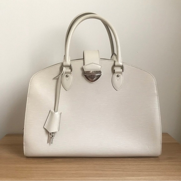 Louis Vuitton | Bags | Louis Vuitton Pont Neuf Gm Bag | Poshmark